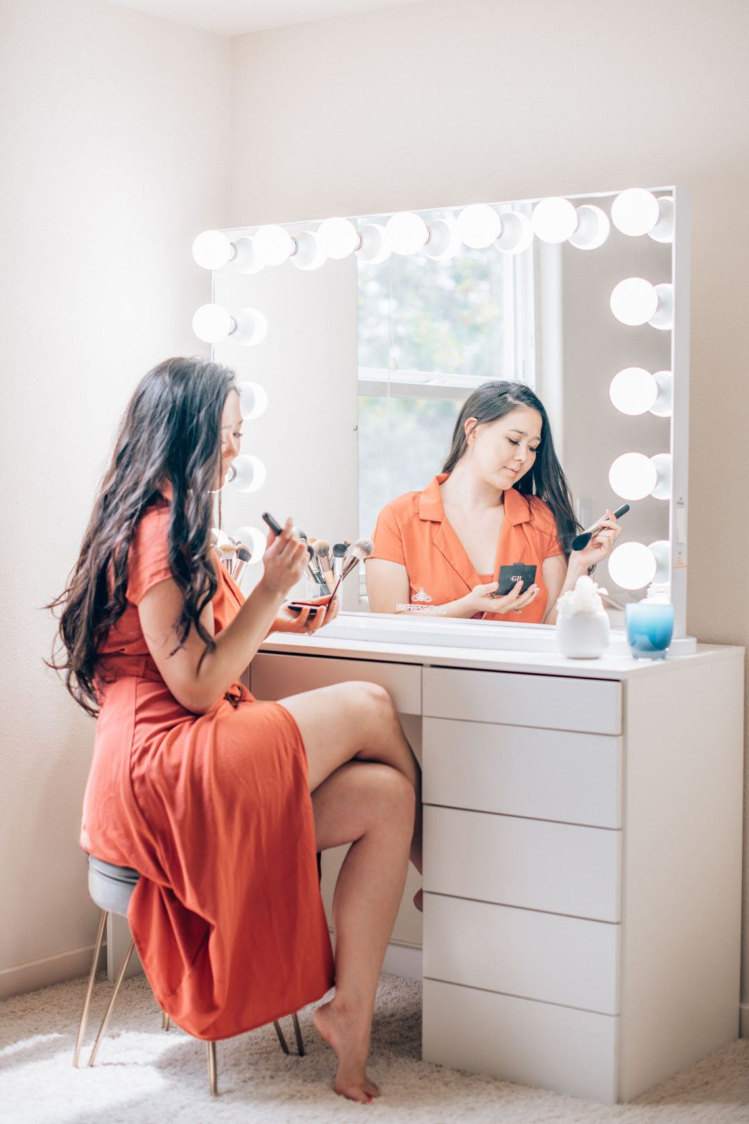Makeup Vanity Organization: Everything You Need for the Perfect Set Up ...