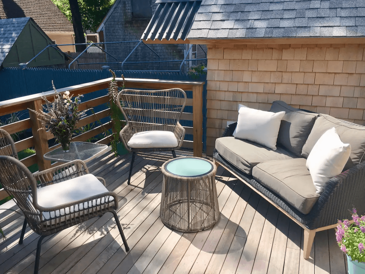 8 BEST Rentals: Airbnb Martha's Vineyard for an Unforgettable Trip 2023