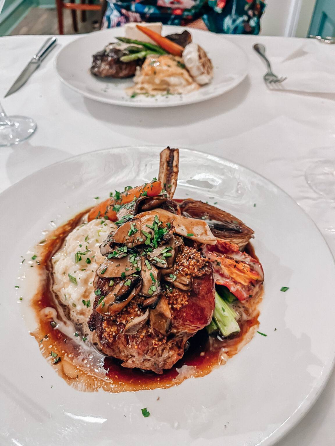 Best Restaurants in Lahaina: 12 Restaurants That You Have To Try In 2023