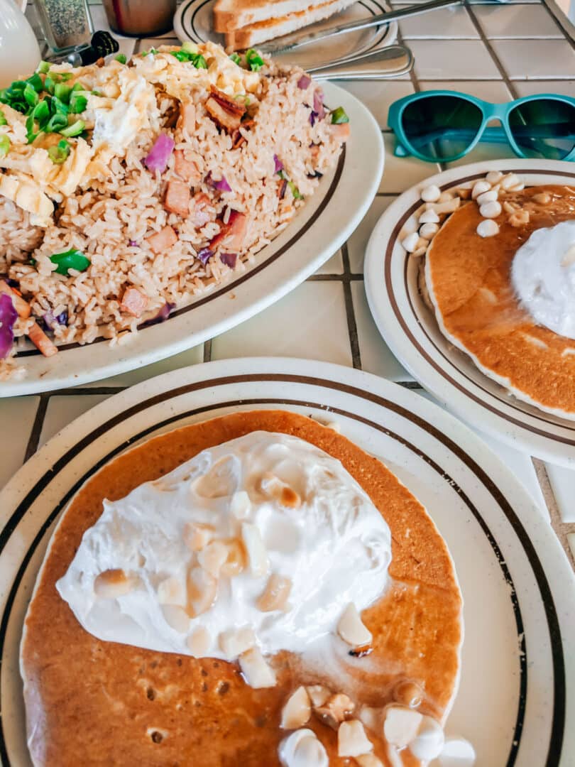 BEST Breakfast in Maui: 8 Can't-Miss Restaurants