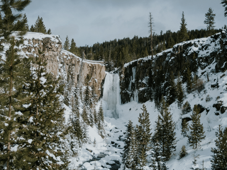 10 EPIC Winter Activities in Bend Oregon