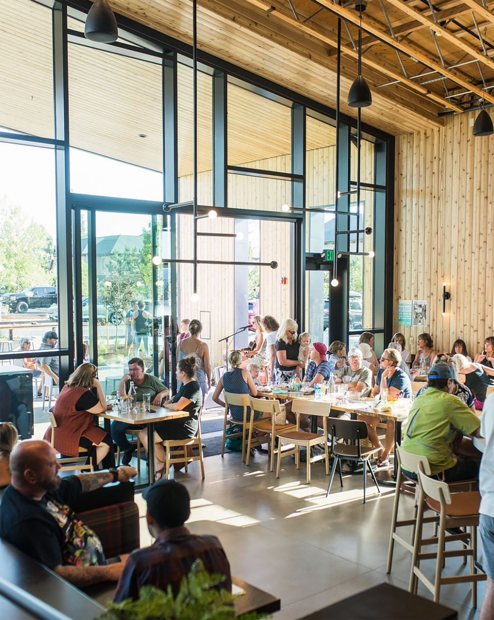 11 Can't-Miss Bars in Bend Oregon