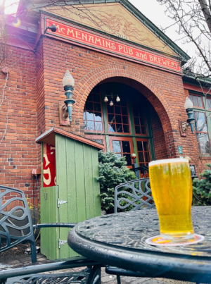 11 Can't-Miss Bars in Bend Oregon