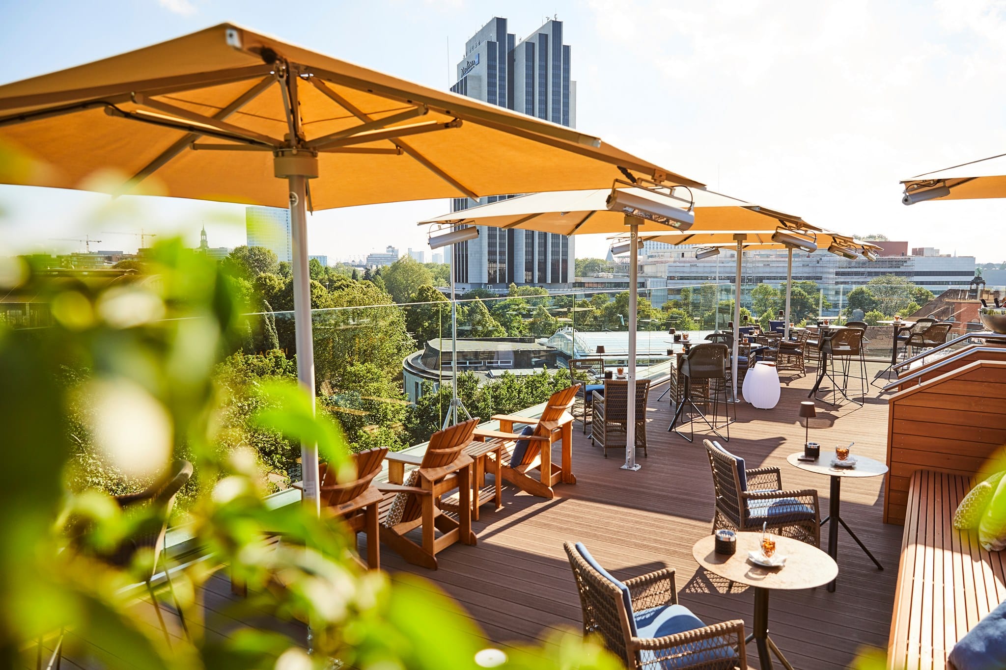 Rooftop Bars in Hamburg: The 7 BEST Places to Visit