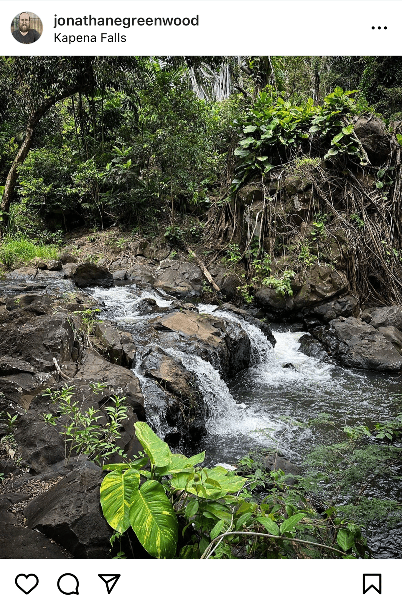 14 EPIC Hikes to Waterfalls in Oahu