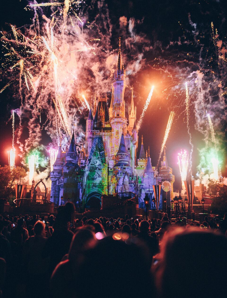 Best Time To Go to Disney World: Top 5 Considerations