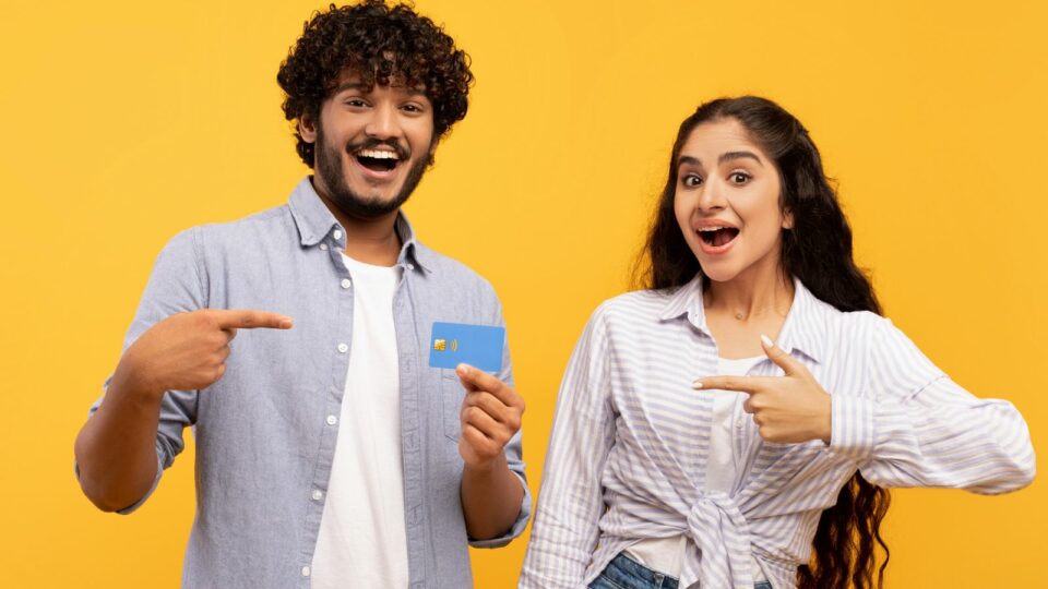 How to Respond to "I Love You" Without Saying It Back: 9 Answers