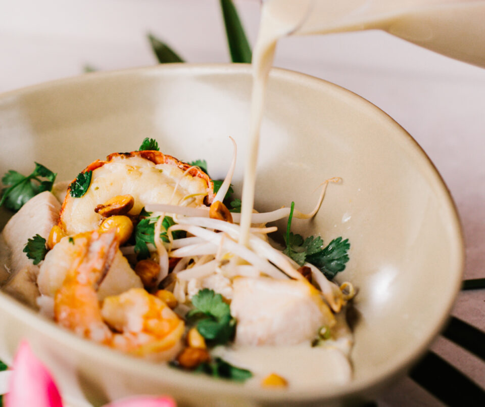 Waikiki Restaurants With a View: 9 UNFORGETTABLE Options