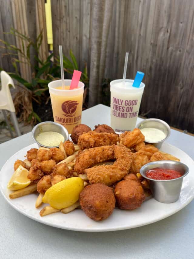 15 BEST Siesta Key Restaurants: Fresh and Flavorful Spots