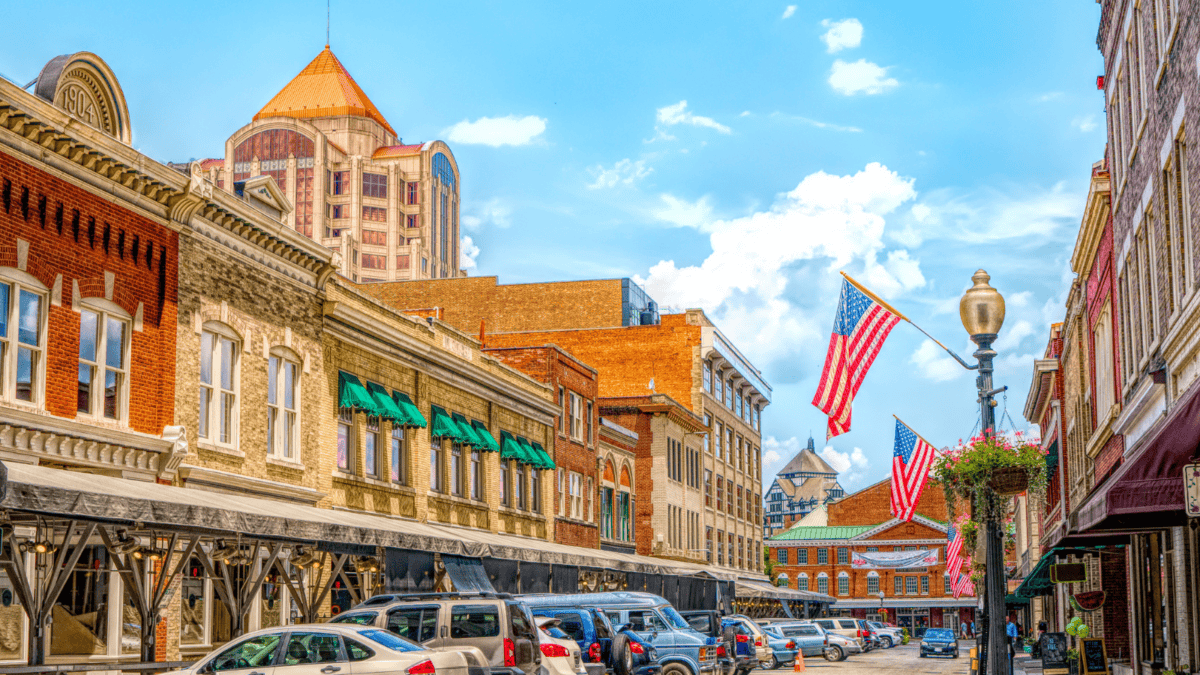 17 US Retirement Places to Make Your Golden Years the Best Yet