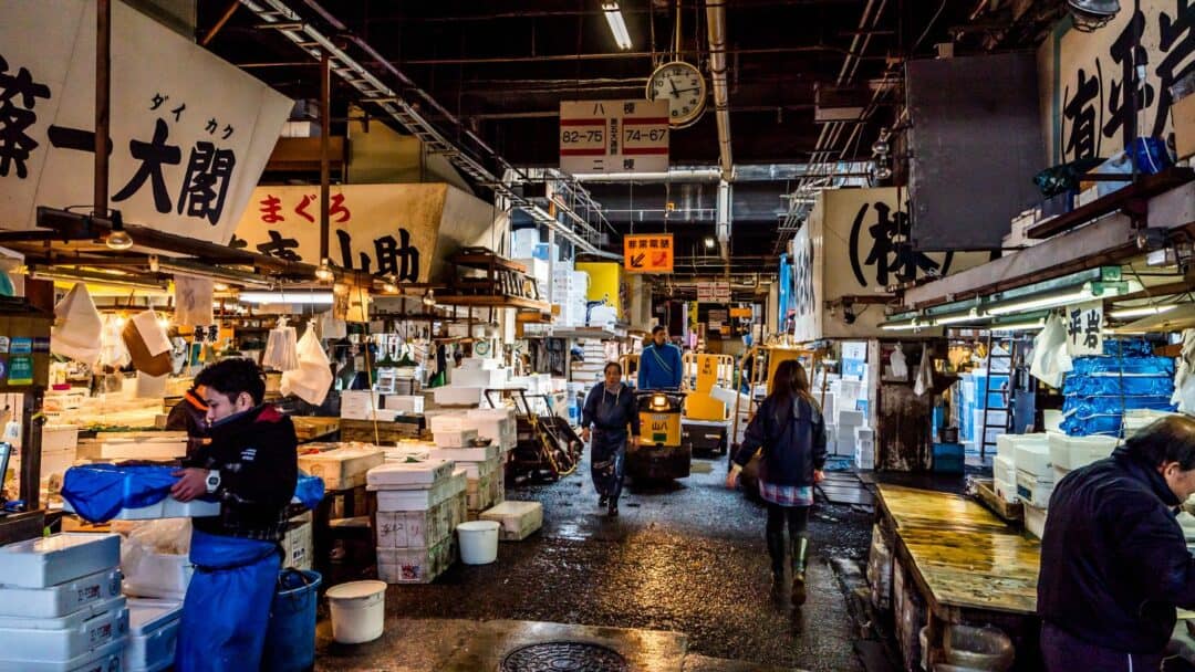 16 Fascinating Local Markets Around the World