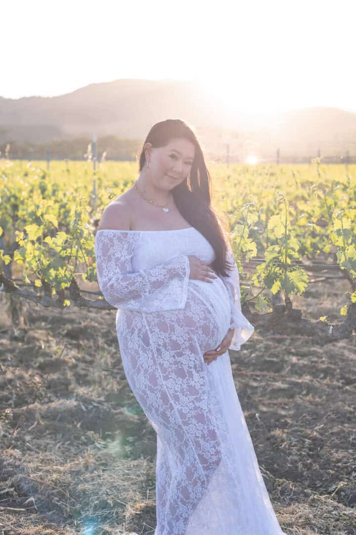 DIY Maternity Photoshoot: Outfit and Ideas