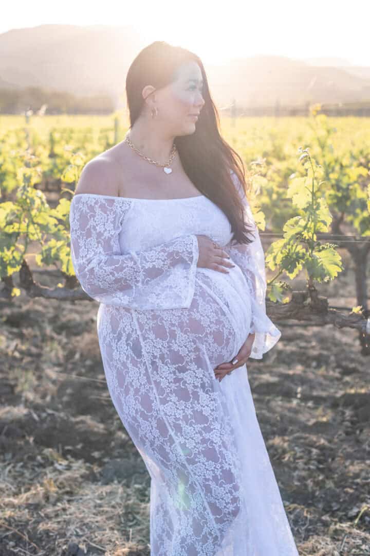 DIY Maternity Photoshoot: Outfit and Ideas