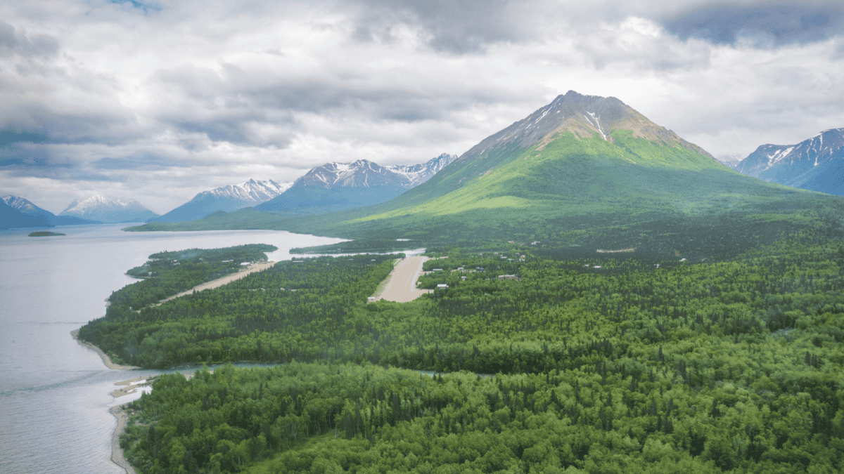 14 Picture-Perfect Hikes in Alaska, From Easy to Challenging