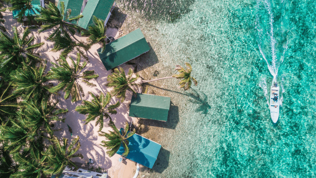 14 Tropical Retirement Places for a Never-Ending Vacation