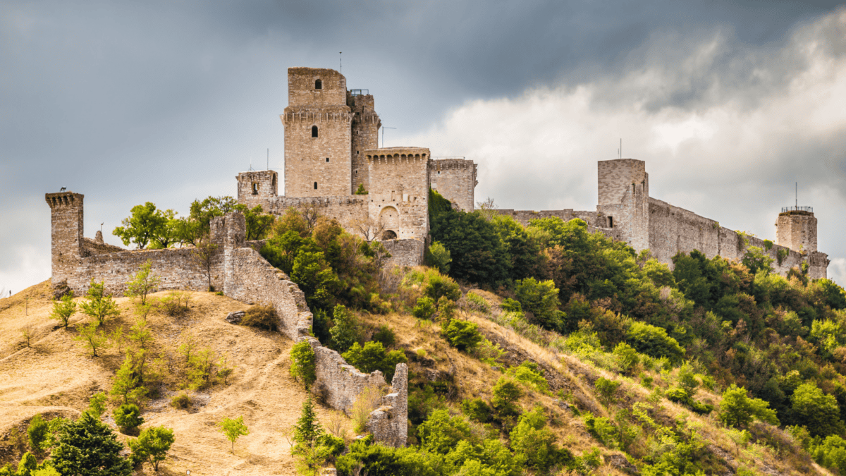 16 Breathtaking Castles in Europe to Step Back in Time