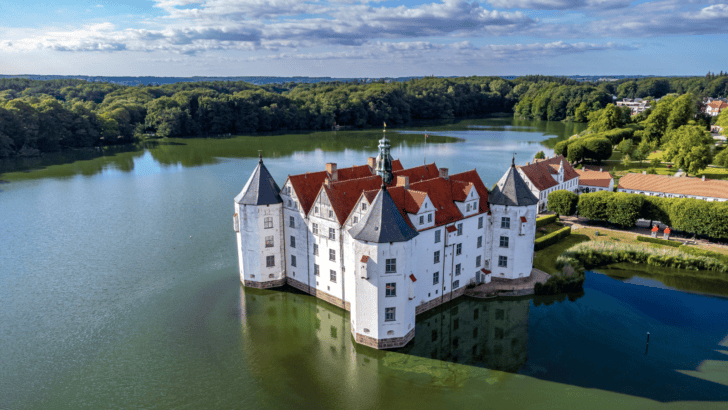 14 Enchanting Castles in Germany That Feel Like a Fairytale