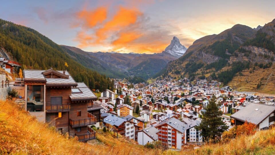 15 Charming Alpine Towns In Europe To Cozy Up In This Season - What The Fab